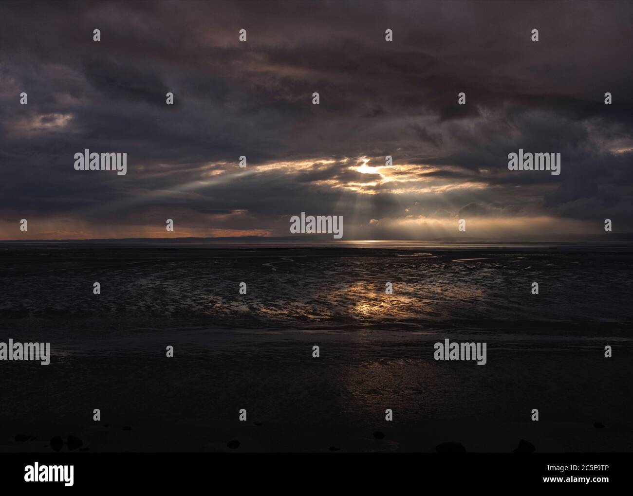 Falling through space hi-res stock photography and images - Alamy