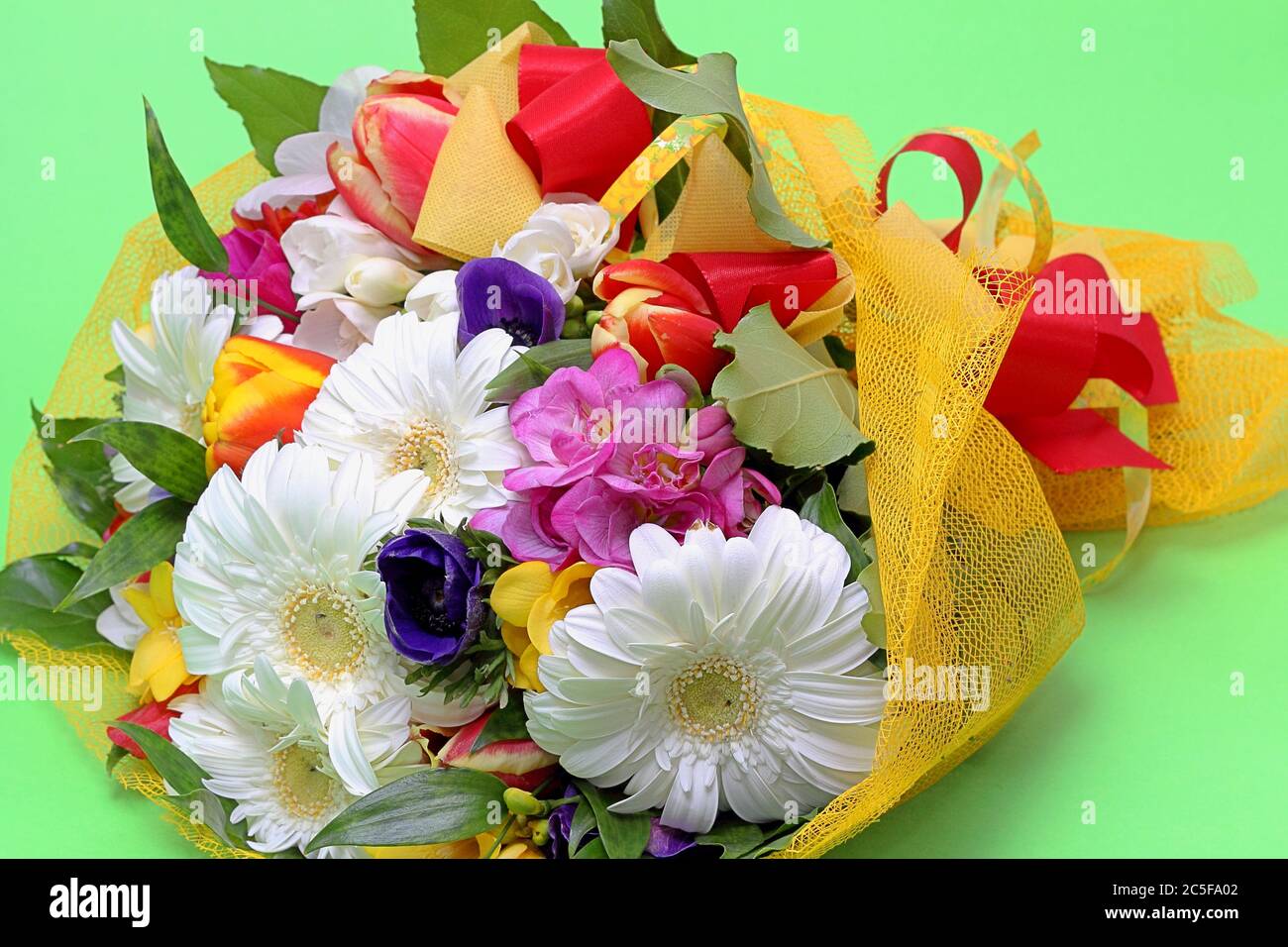 Bouquet of colorful flowers Stock Photo - Alamy