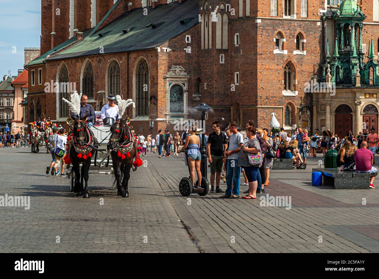 Corona crowds hi-res stock photography and images - Alamy