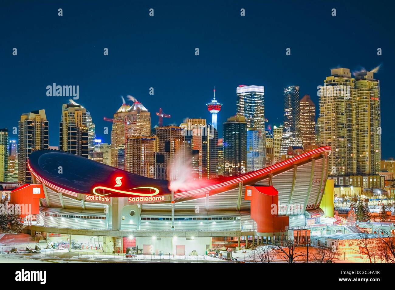 Calgary skyline winter hi-res stock photography and images - Alamy