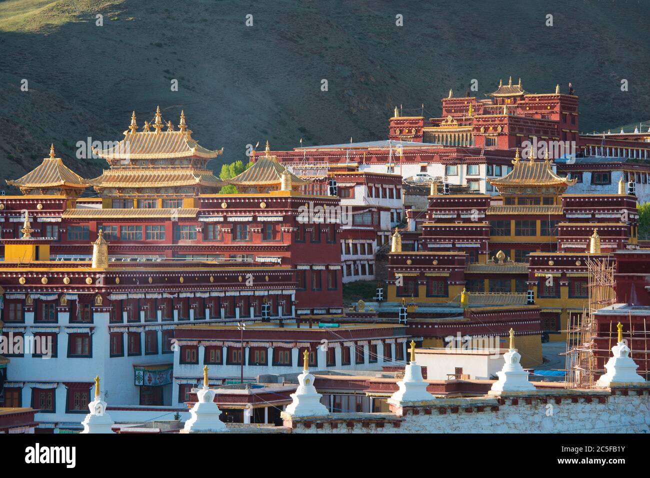 Lithang county hi-res stock photography and images - Alamy