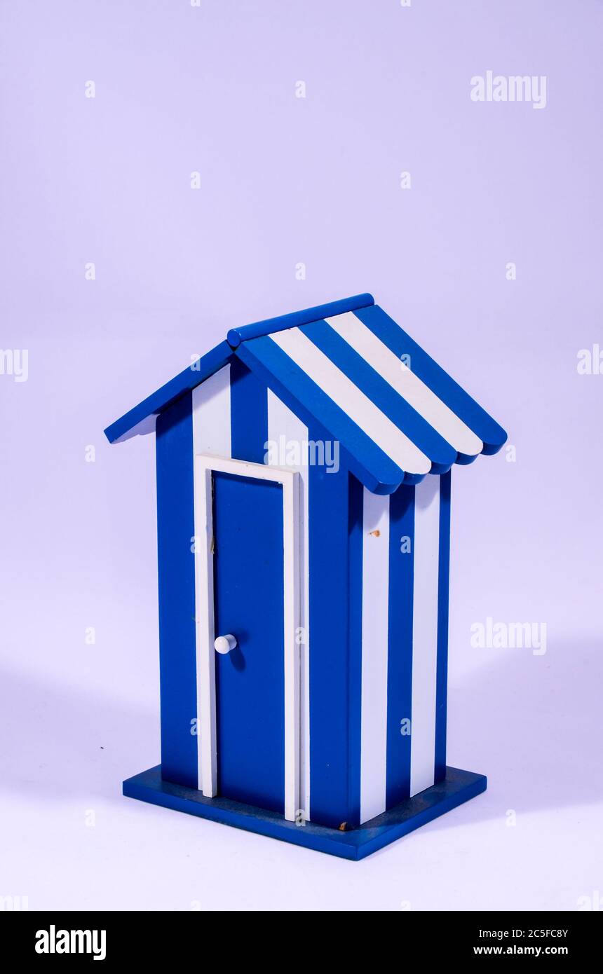 Dressing house on the beach hi-res stock photography and images - Alamy