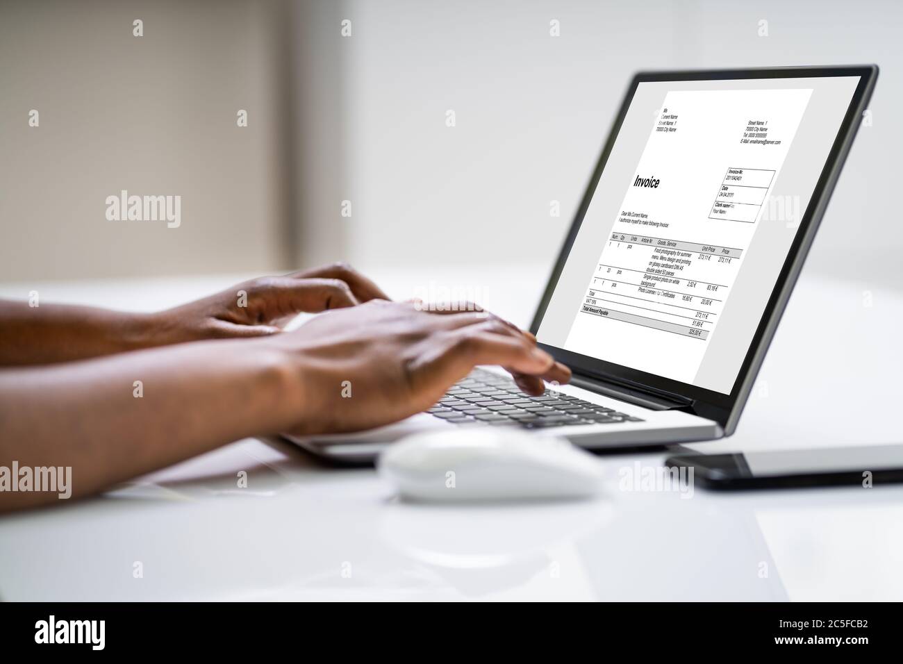 Digital Invoice Document Or Payment Receipt On Laptop Stock Photo - Alamy