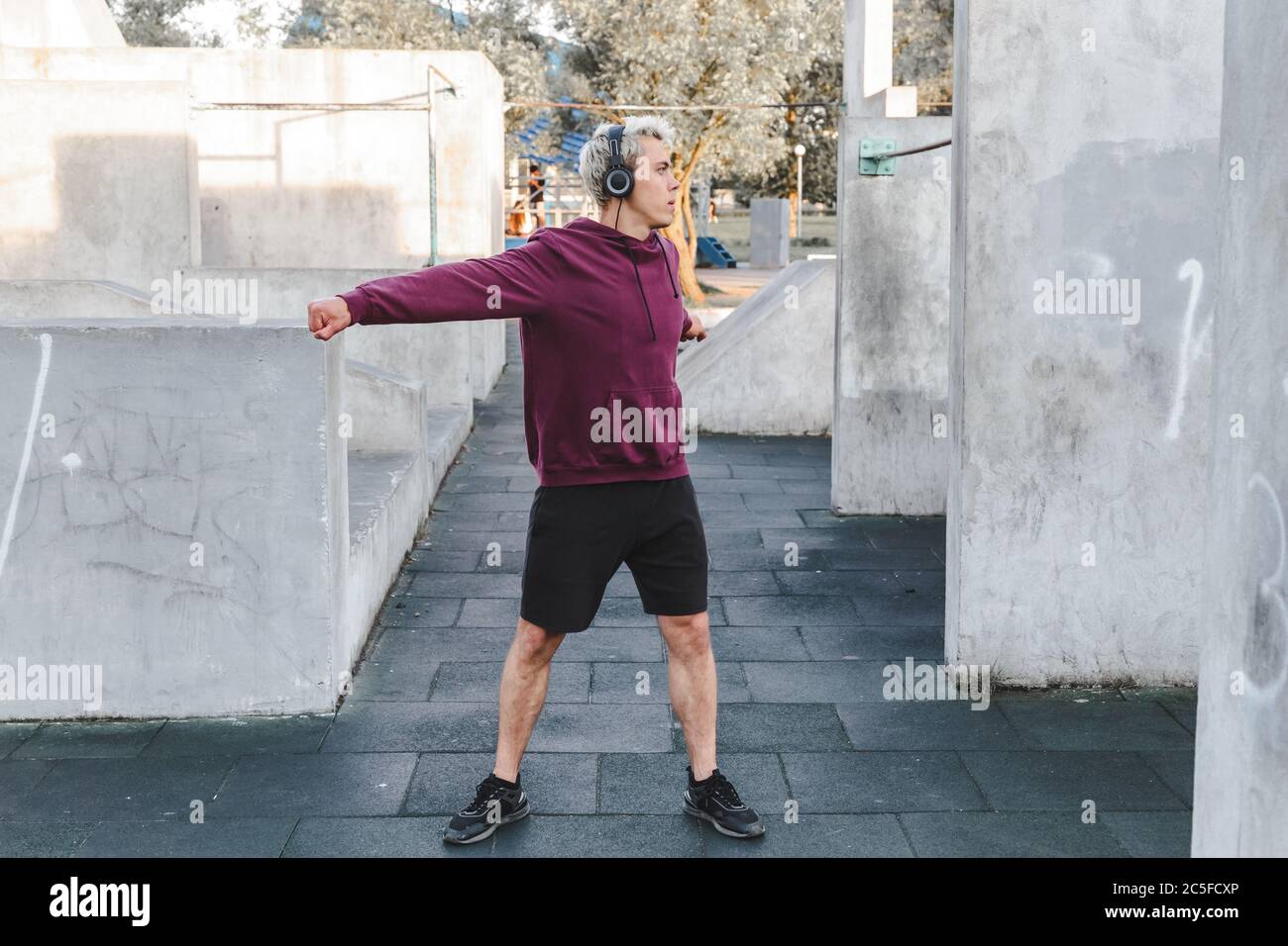 Warm up body hi-res stock photography and images - Alamy