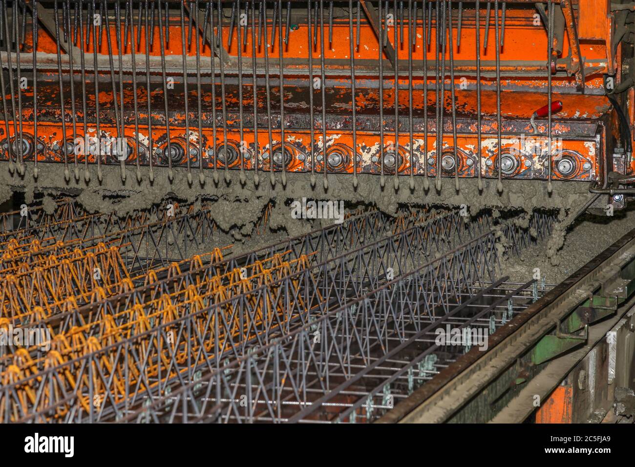 Close up picture of precast girder slab in production Stock Photo - Alamy