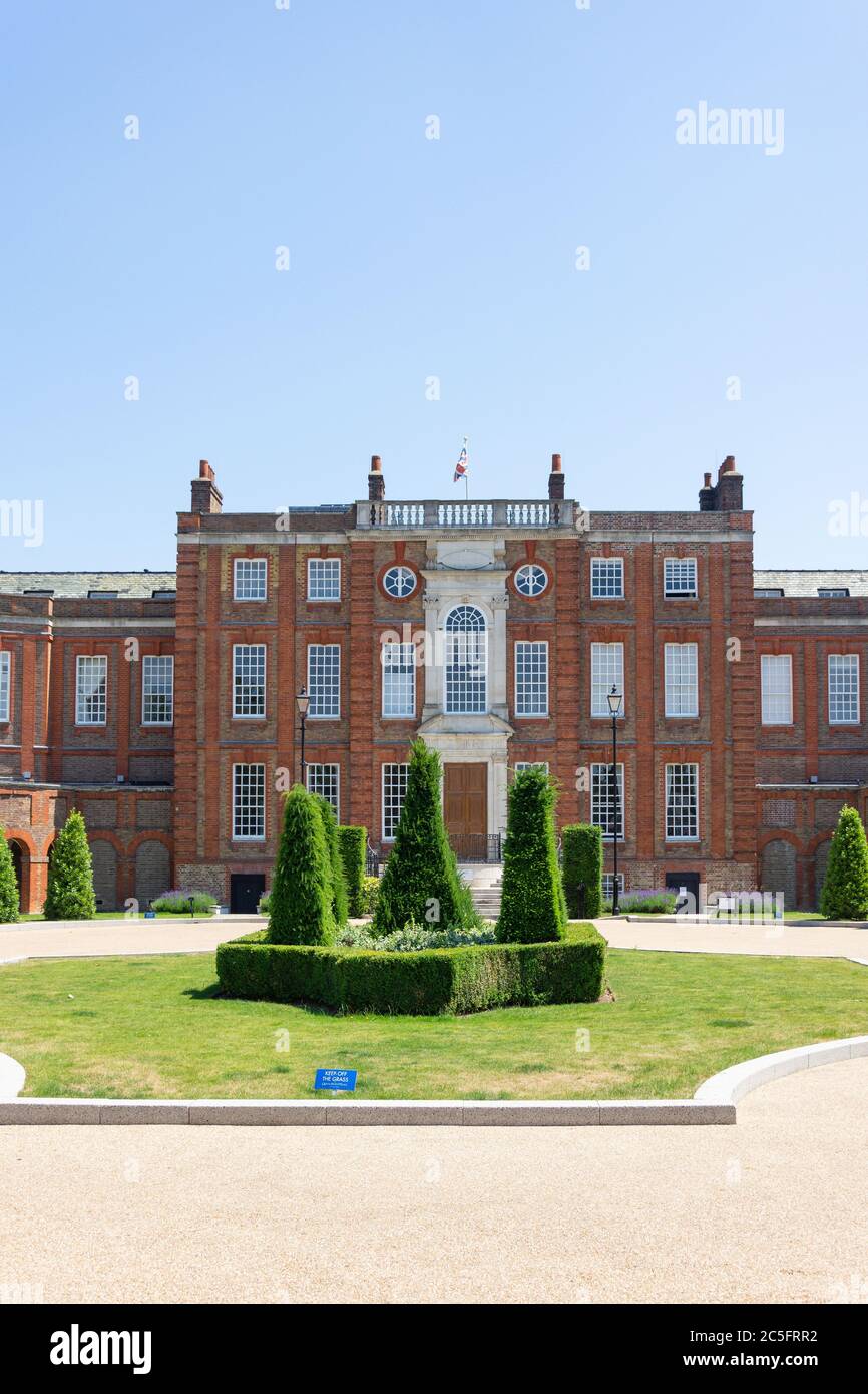 Flats London High Resolution Stock Photography and Images - Alamy