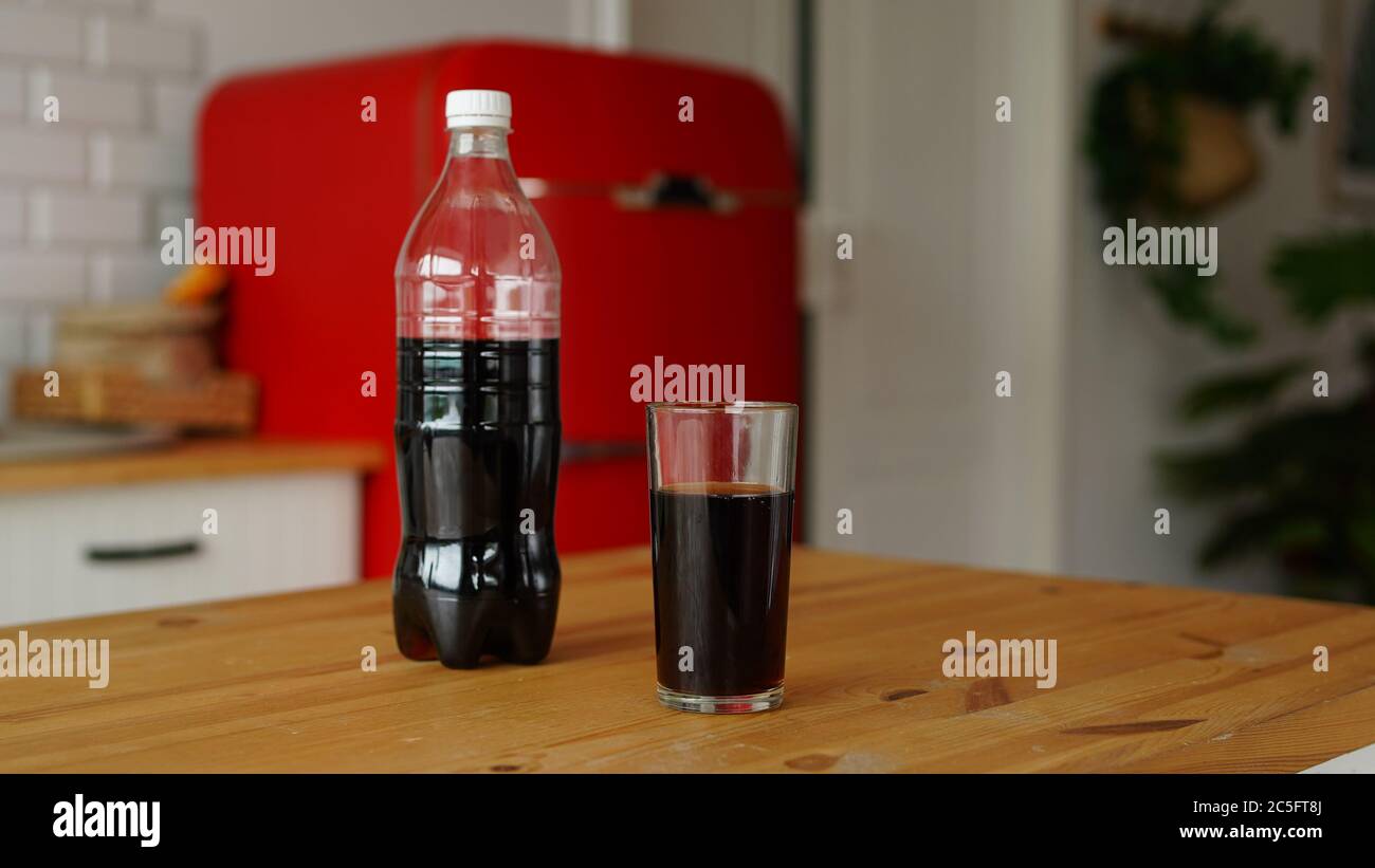 Soda glass table hi-res stock photography and images - Alamy