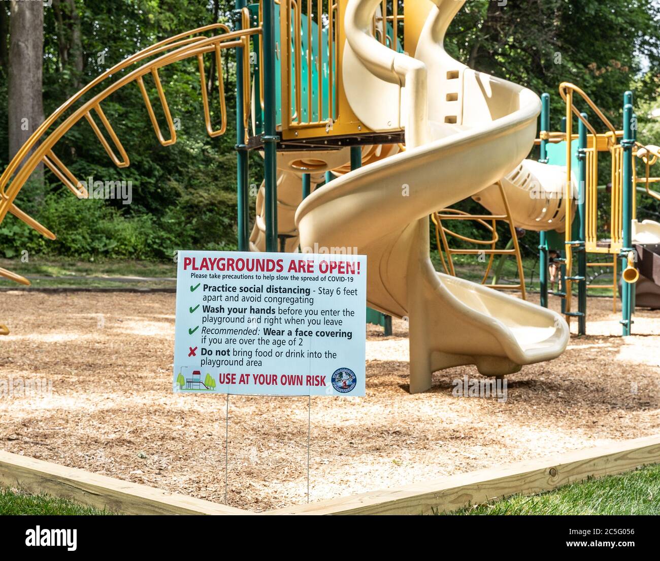 Playgrounds are open sign hi-res stock photography and images - Alamy