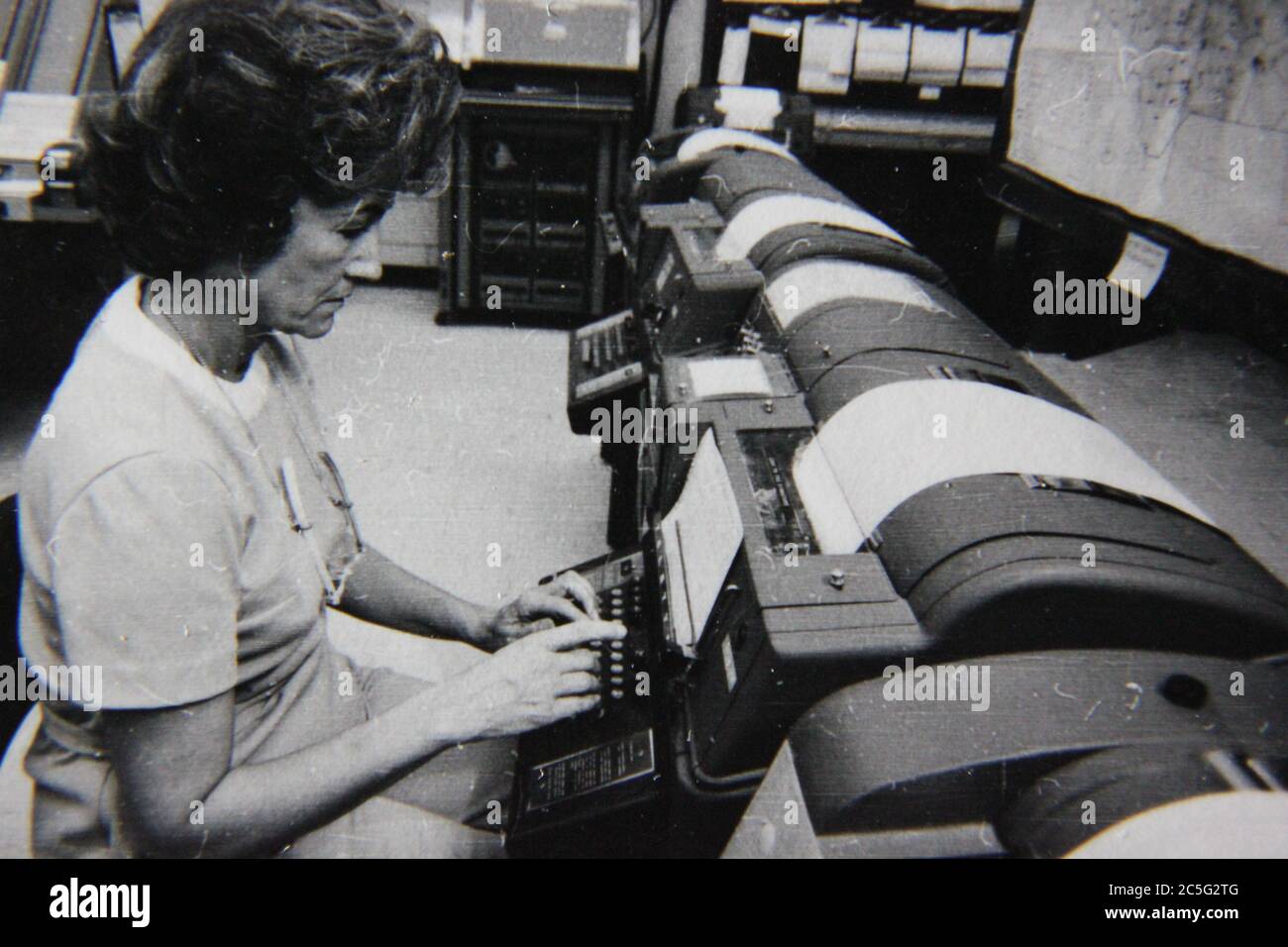 Typing letter 1970s hi-res stock photography and images - Alamy