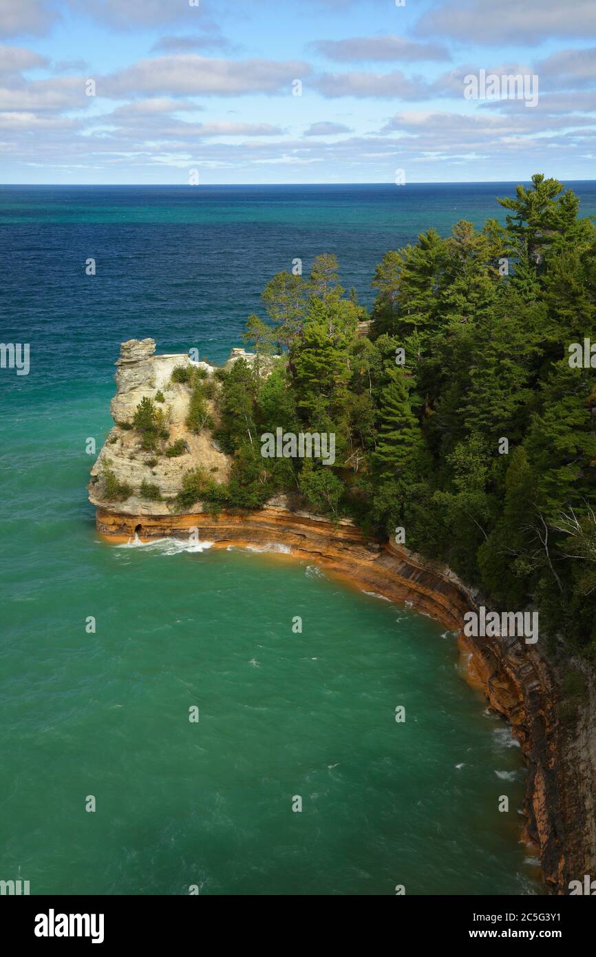 Pictured rocks hi-res stock photography and images - Alamy