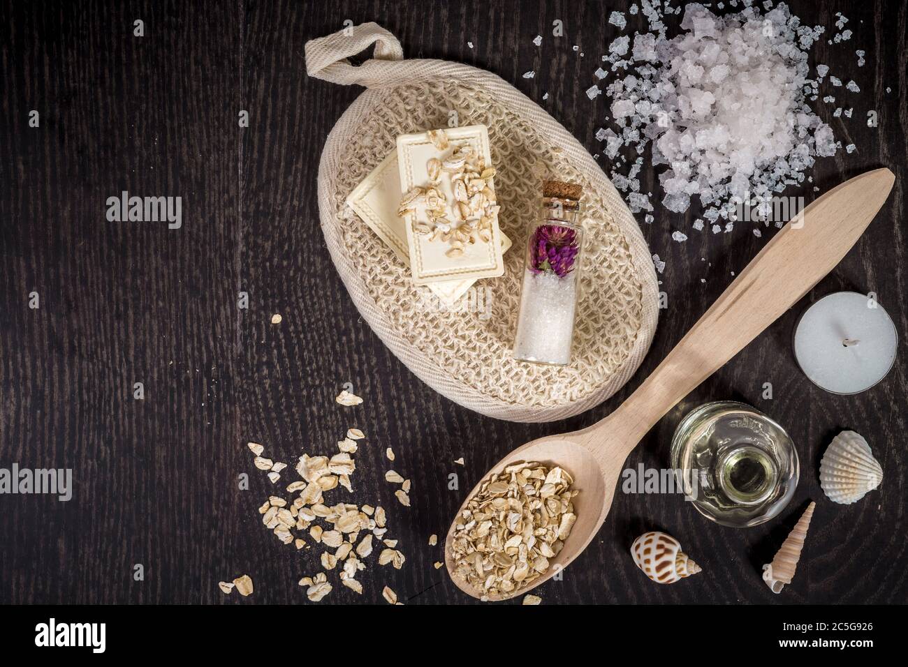Overhead view candlelight table hi-res stock photography and images - Alamy
