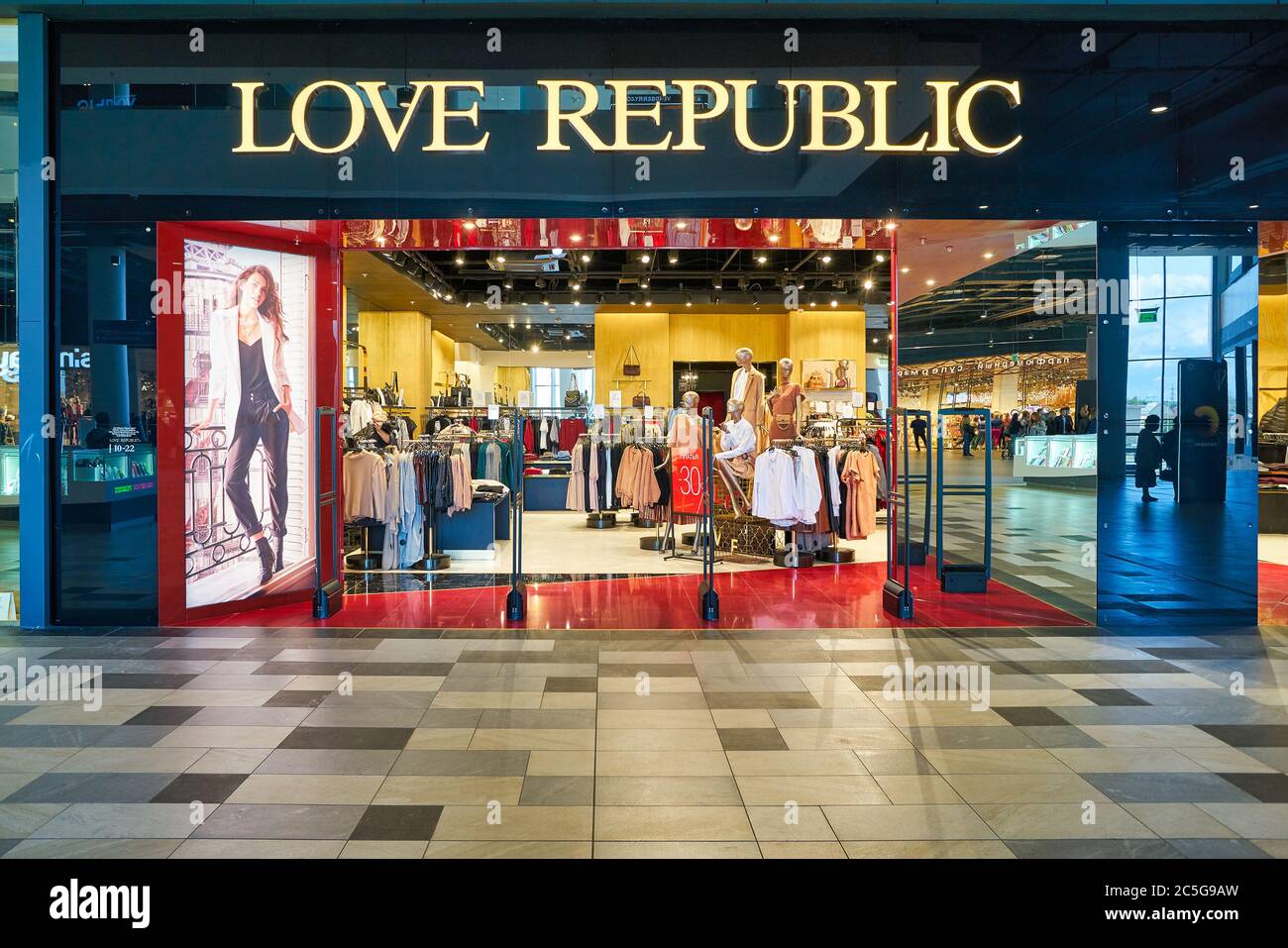 MOSCOW, RUSSIA - SEPTEMBER 14, 2019: Love Republic storefront at ...