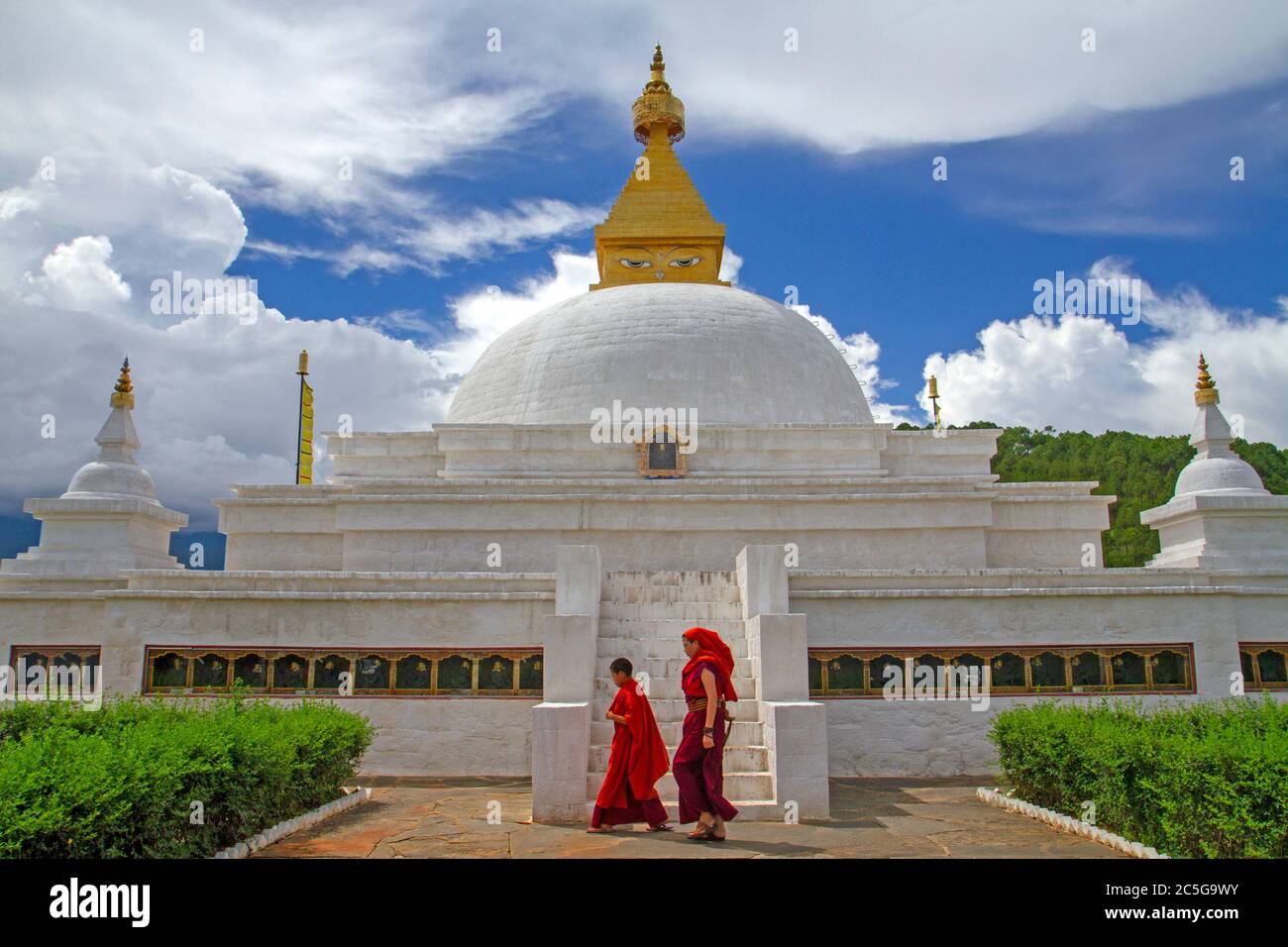 Sangchen Dorji Lhundrup Koeling Buddhist College for Nuns in the Mo ...