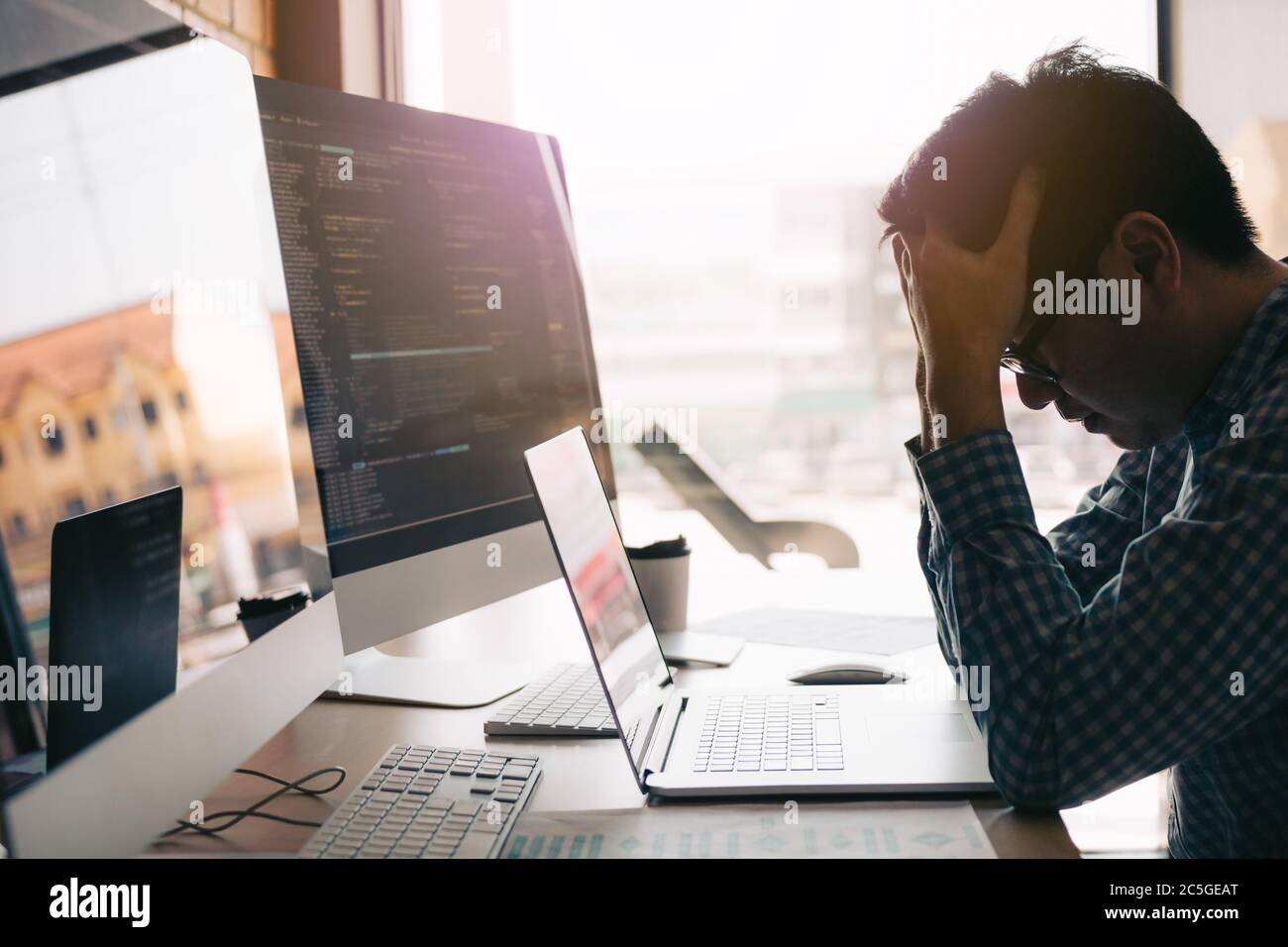 Computer engineer design headache hi-res stock photography and images ...