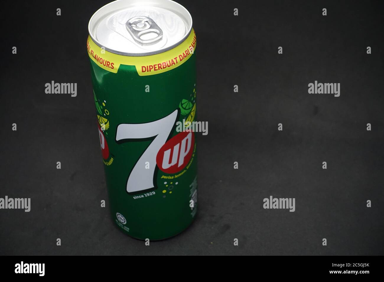 7up can hi-res stock photography and images - Alamy