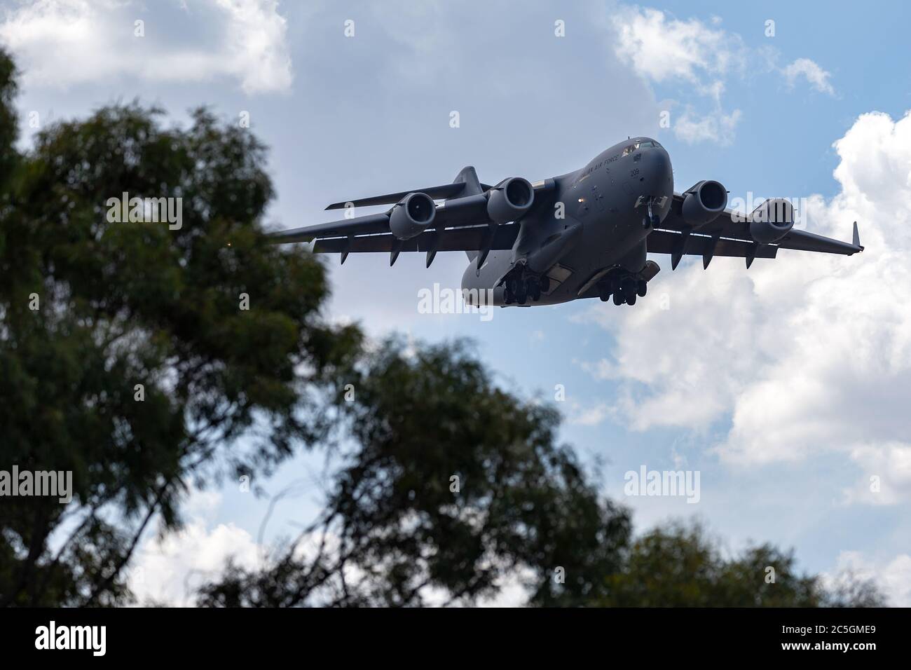 Royal Australian Air Force (RAAF) Boeing C-17A Globemaster III Large ...