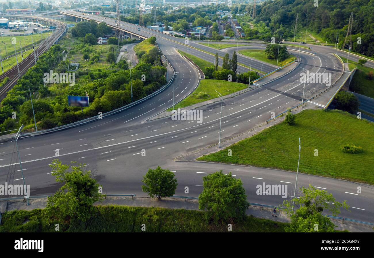 Intersection of roads in the city hi-res stock photography and images ...