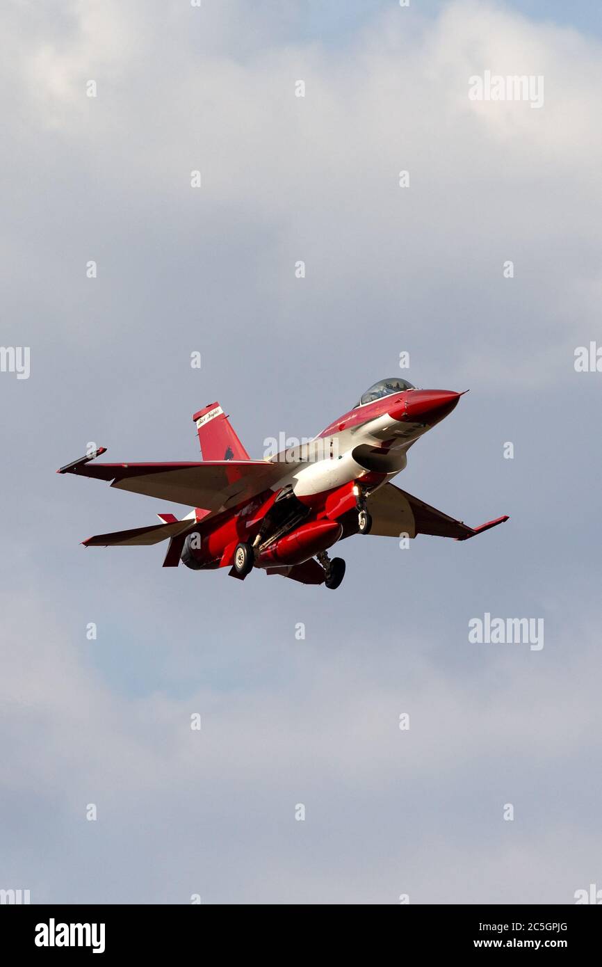 Republic of Singapore Air Force (RSAF) Lockheed Martin F-16CJ Fighting ...