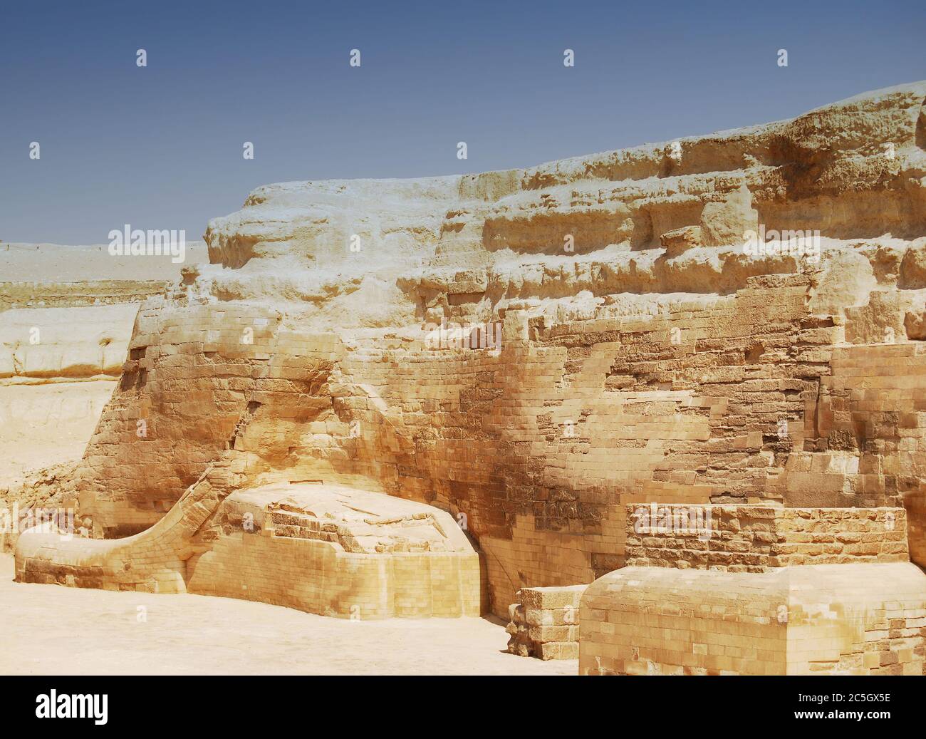 The Sphinx of Giza tail and paw. Egypt Stock Photo - Alamy