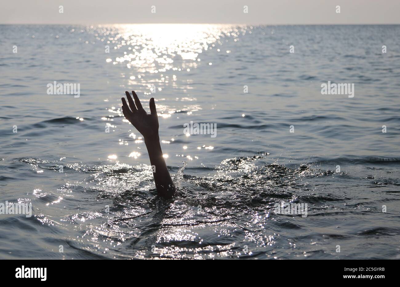Drowned person hi-res stock photography and images - Alamy