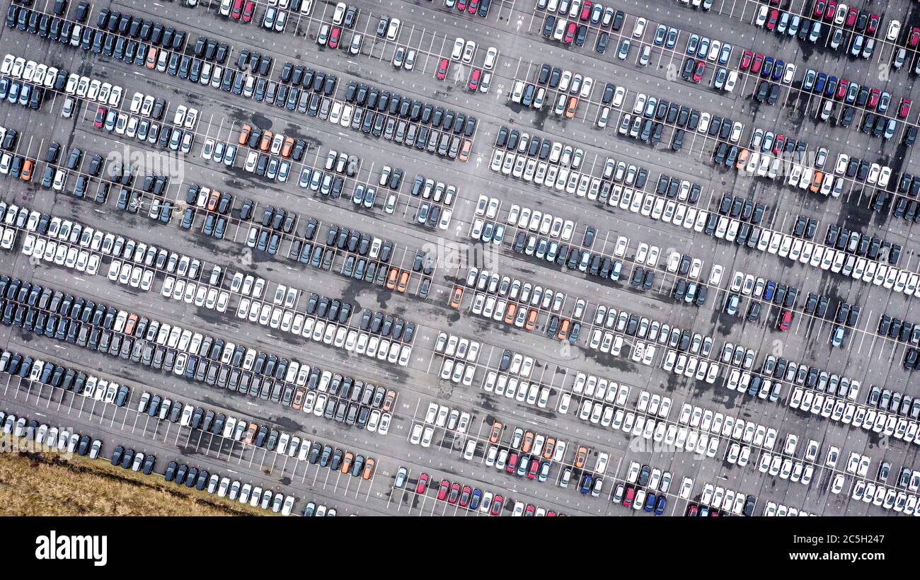 Aerial view of large parking lot hi-res stock photography and images ...