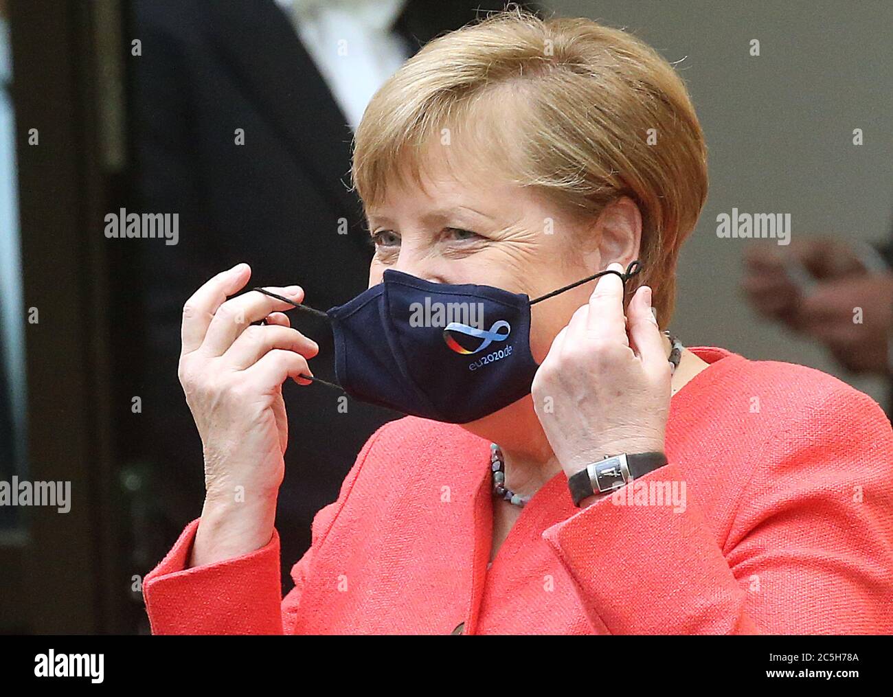 Council mask hi-res stock photography and images - Alamy