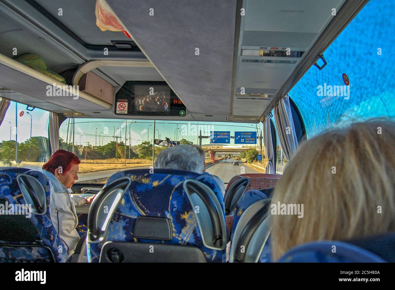 Front glass bus hi-res stock photography and images - Alamy