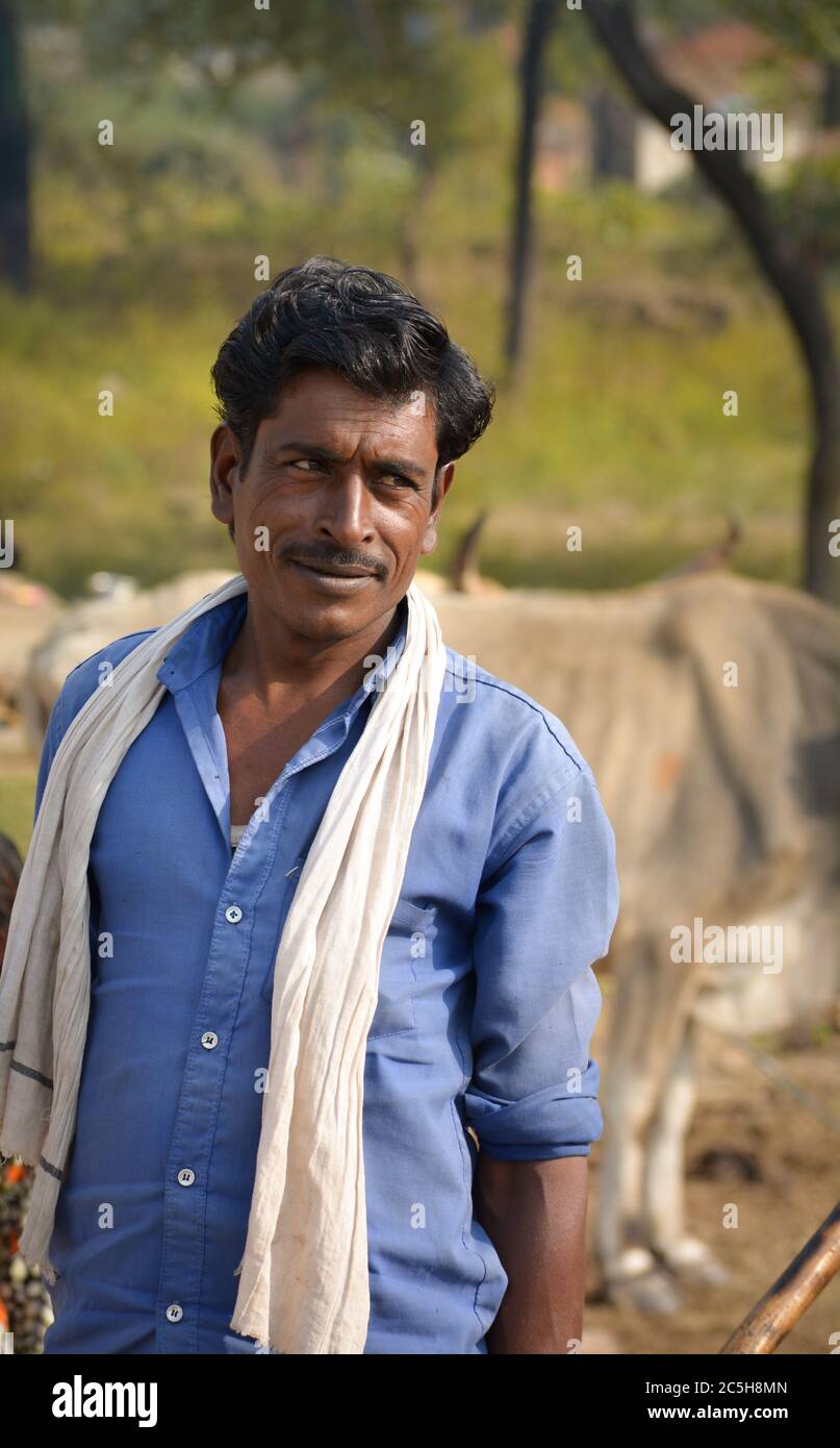 Traditional village man india hi-res stock photography and images - Alamy