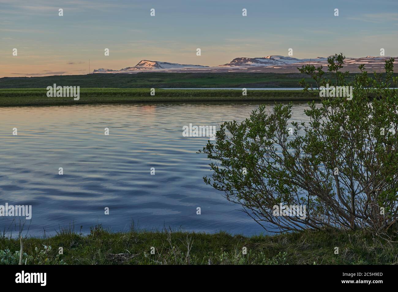 Iceland midnight sun hi-res stock photography and images - Alamy