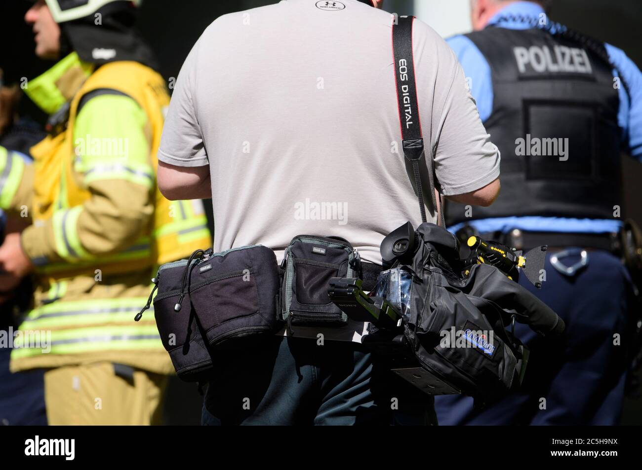Firefighter reporter hi-res stock photography and images - Alamy