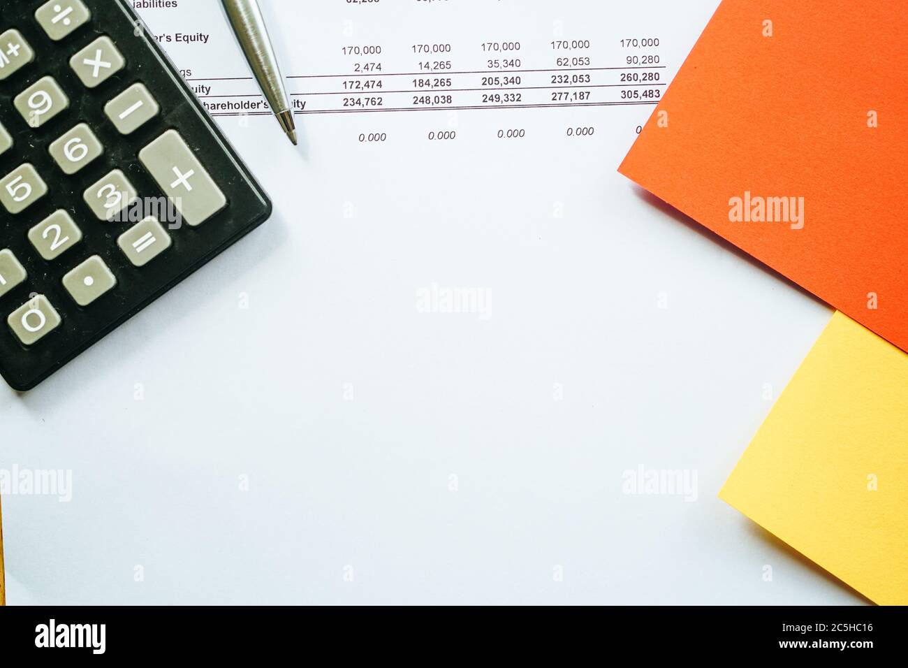 Calculation with chart hi-res stock photography and images - Alamy