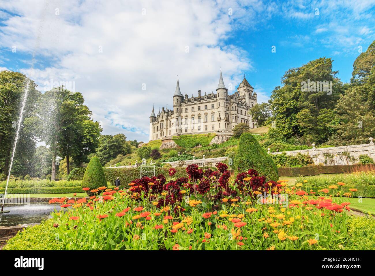 Dunrobin castle hi-res stock photography and images - Alamy