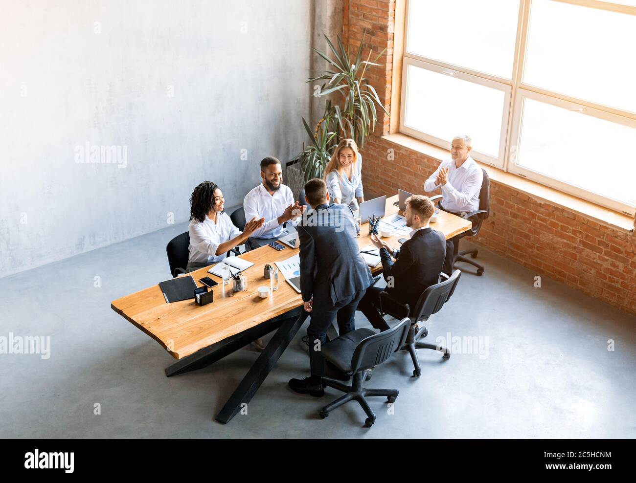 Employer employee relationship hi-res stock photography and images - Alamy