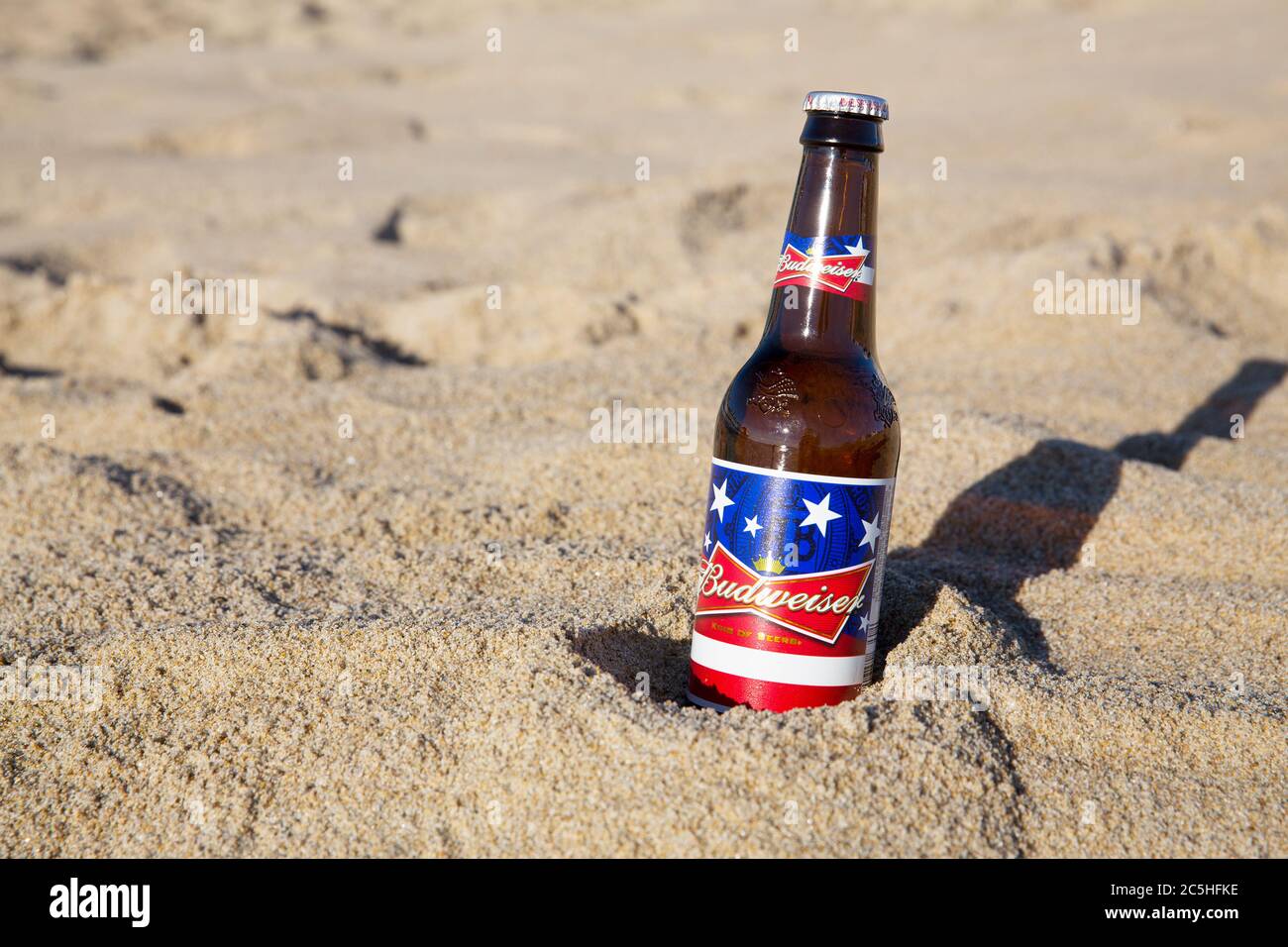 Beer bottle condensation budweiser hi-res stock photography and images ...
