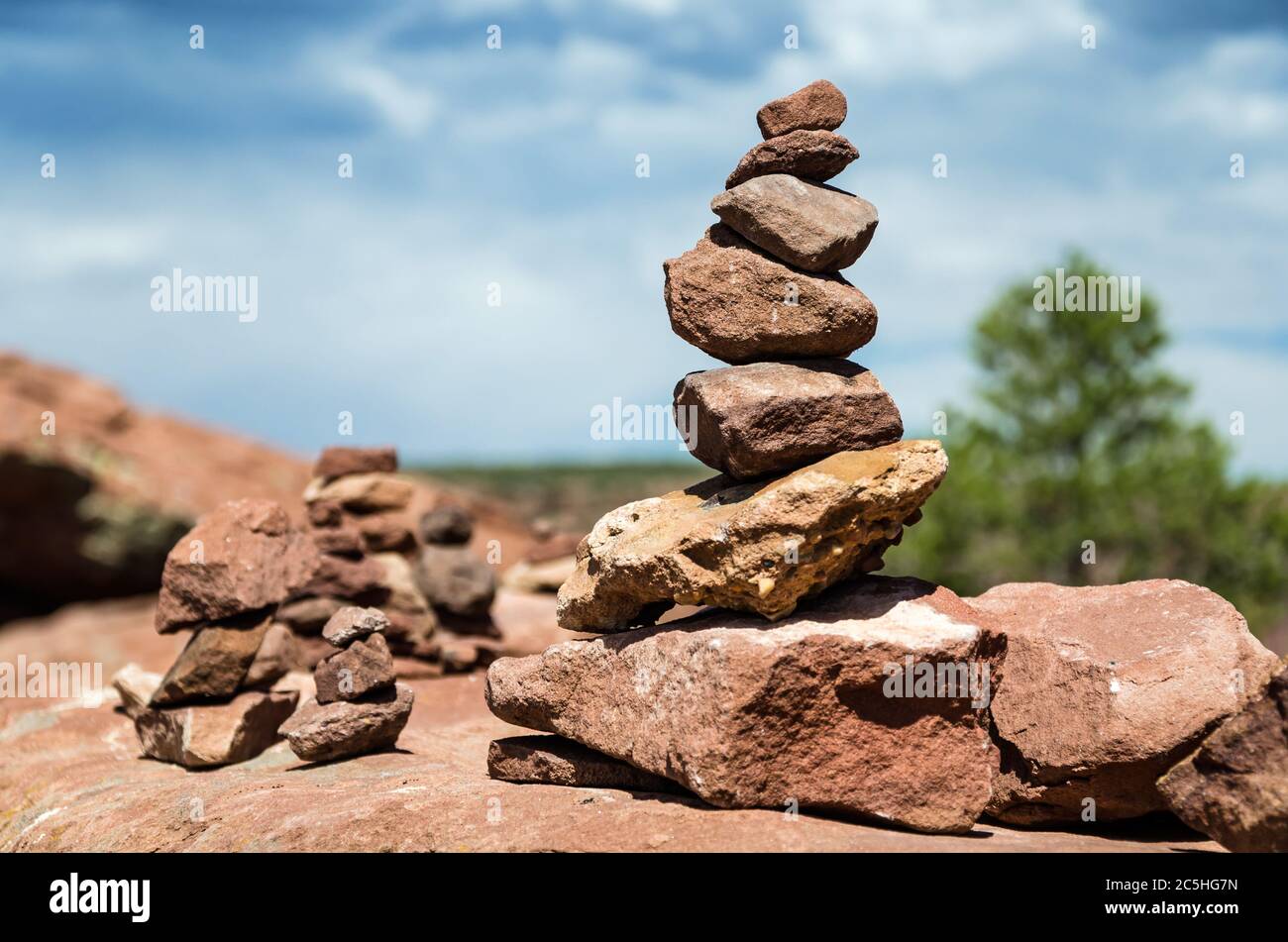 Red rocks in the desert hi-res stock photography and images - Alamy