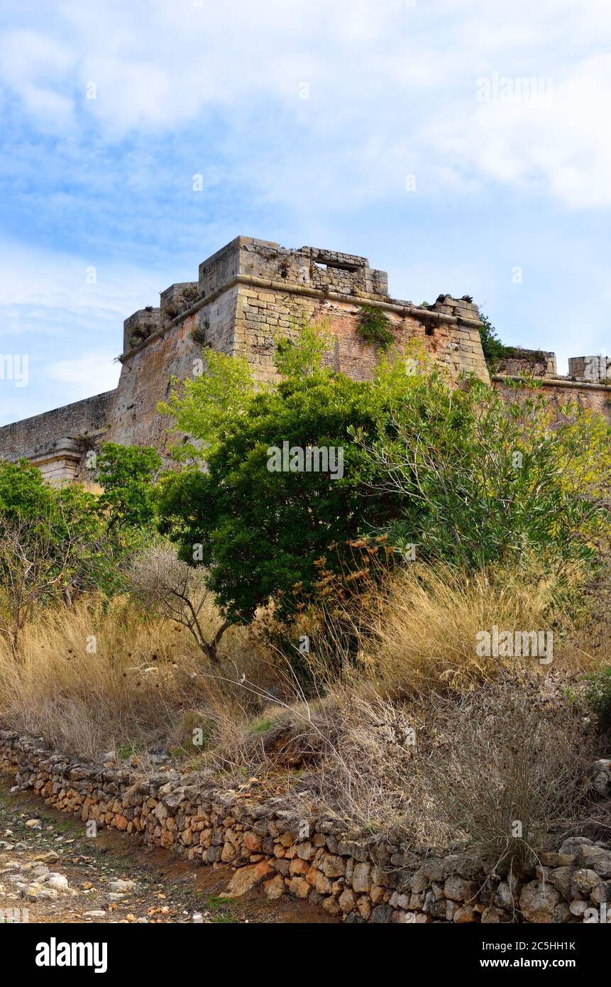 Fortress of Neokastro in Pylos, Messinia, Greece Stock Photo - Alamy
