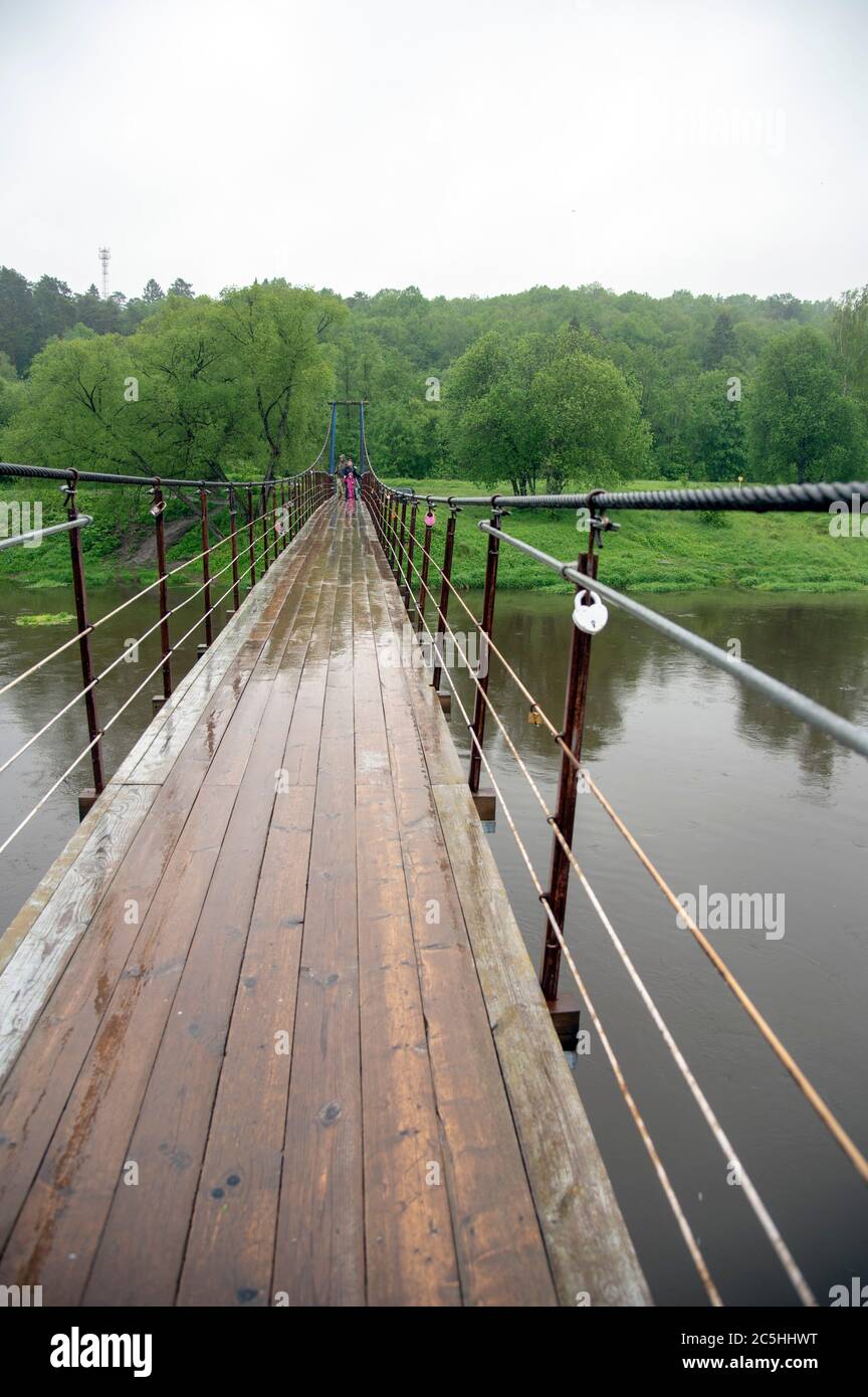 Canopy bridge pedestrian suspension hi-res stock photography and images ...