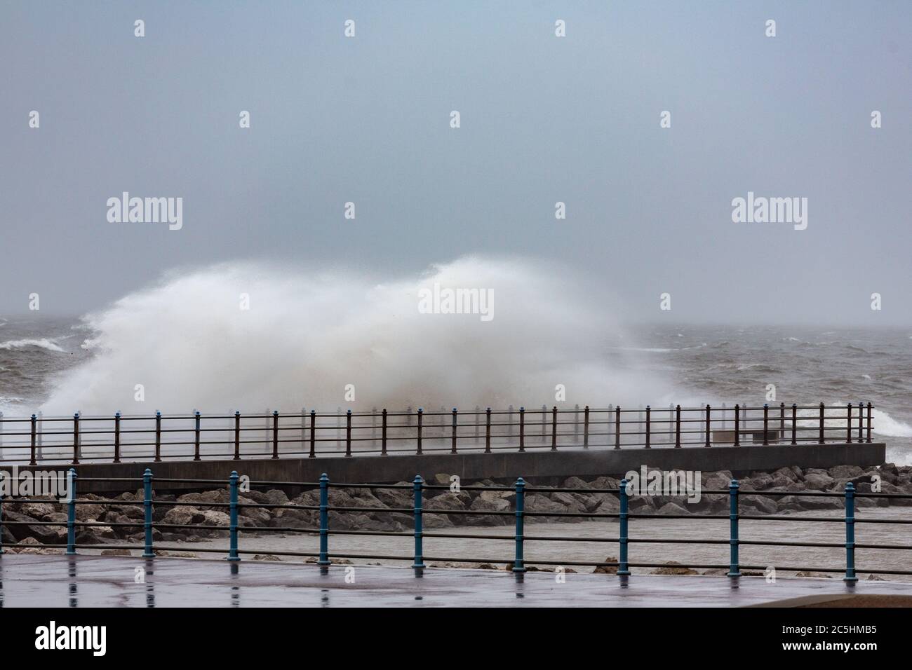 Incoming heavy rain hi-res stock photography and images - Alamy