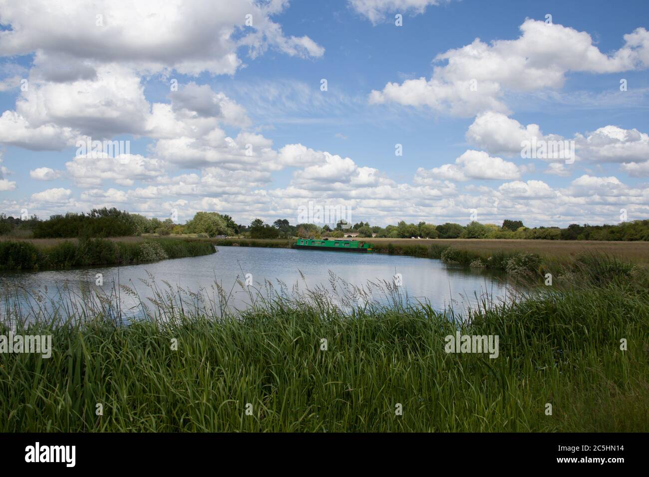 Views at Farmoor of the Thames River in West Oxfordshire in the UK ...