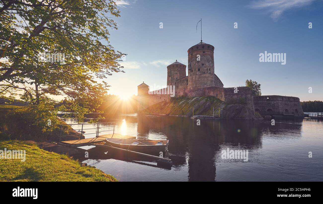 Olavinlinna castle water castle savonlinna hi-res stock photography and ...