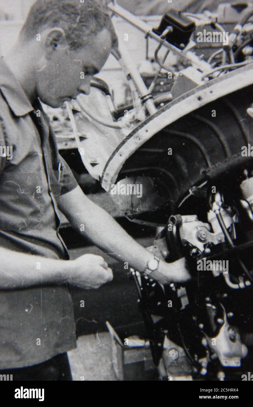 Airplane 1970s hi hi-res stock photography and images - Alamy