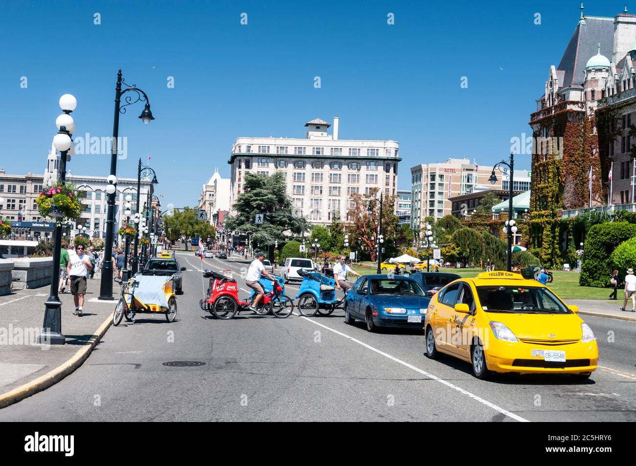 Traffic in Government Street, Victoria, Vancouver Island, British ...