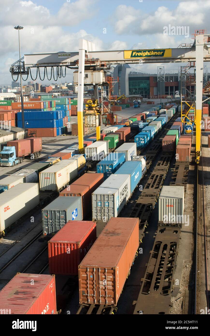 Rail mounted crane and shipping containers at Manchester Euroterminal ...