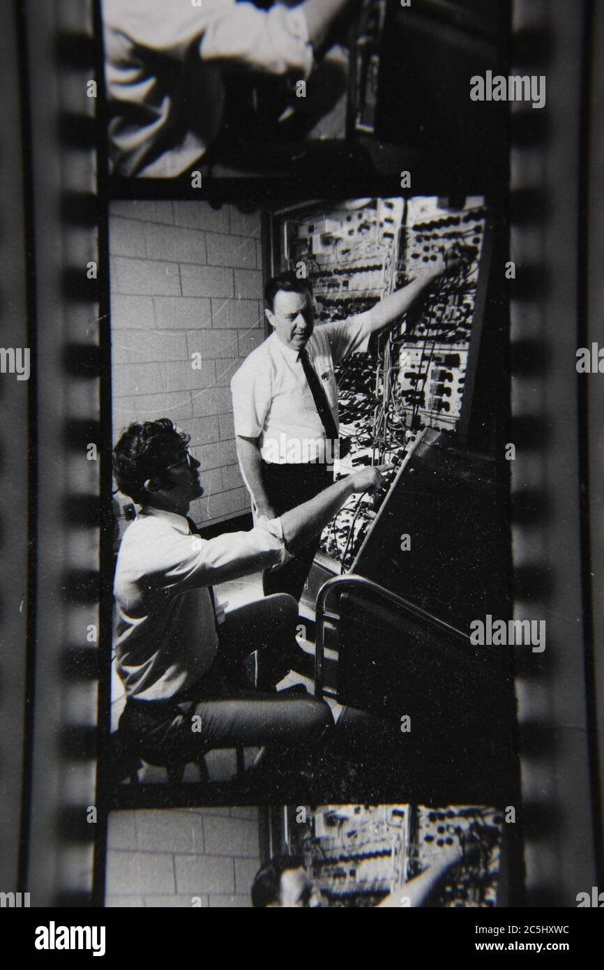 Computer nerds hi-res stock photography and images - Alamy