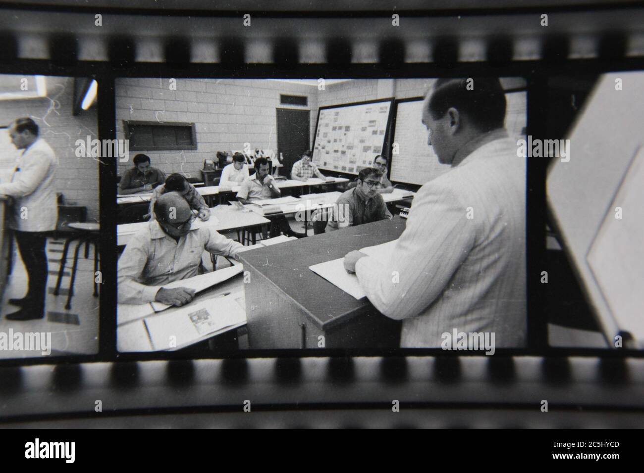 Classroom 1970s high school hi-res stock photography and images - Alamy