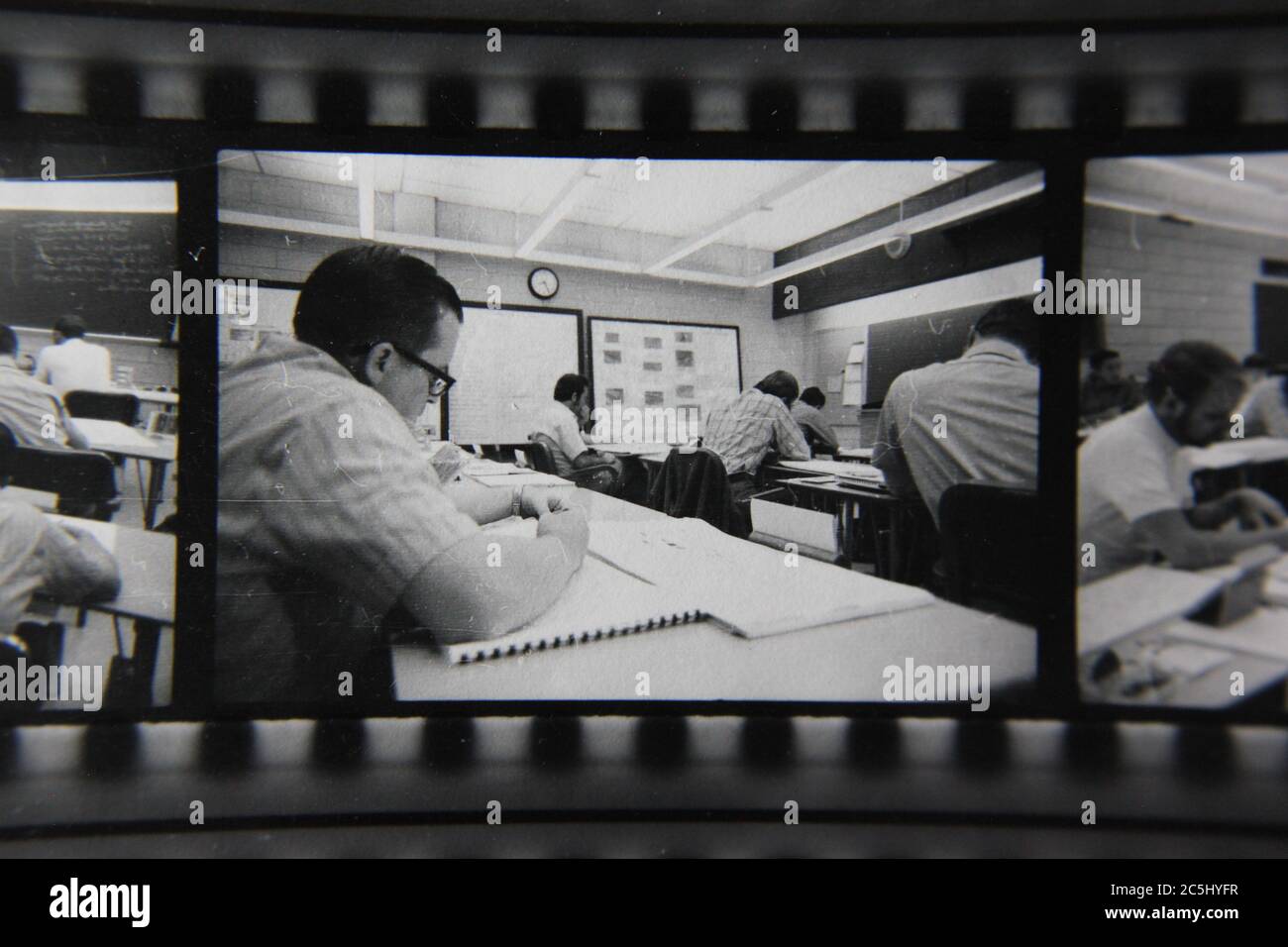 Classroom 1970s high school hi-res stock photography and images - Alamy