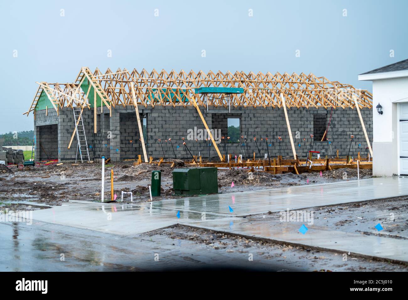 New home construction in west-central Florida from foundations ...