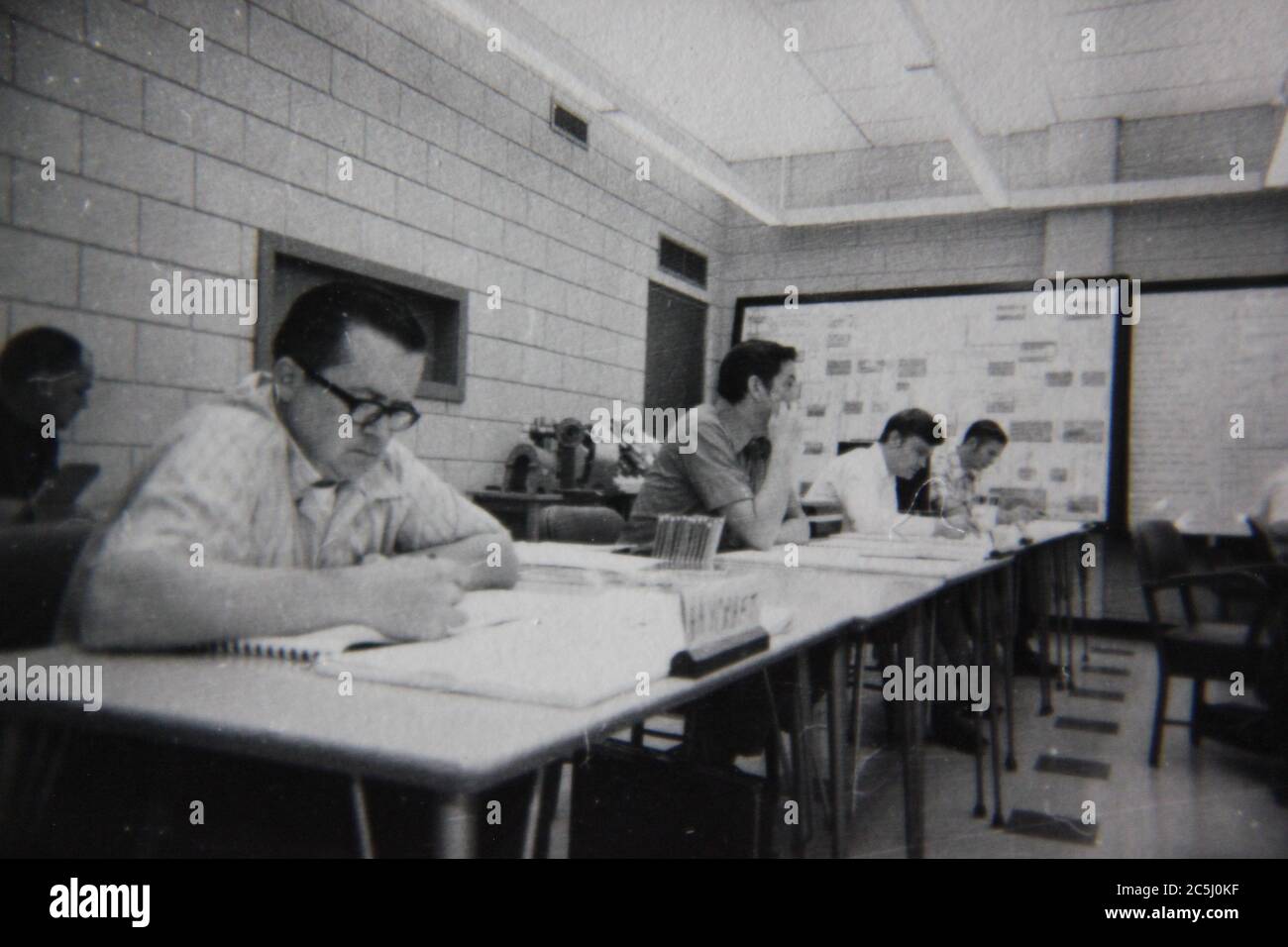 Classroom 1970s high school hi-res stock photography and images - Alamy