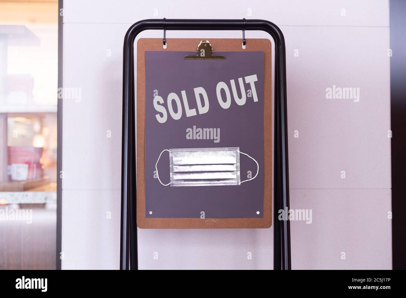 Wuhan pharmacy face mask hi-res stock photography and images - Alamy