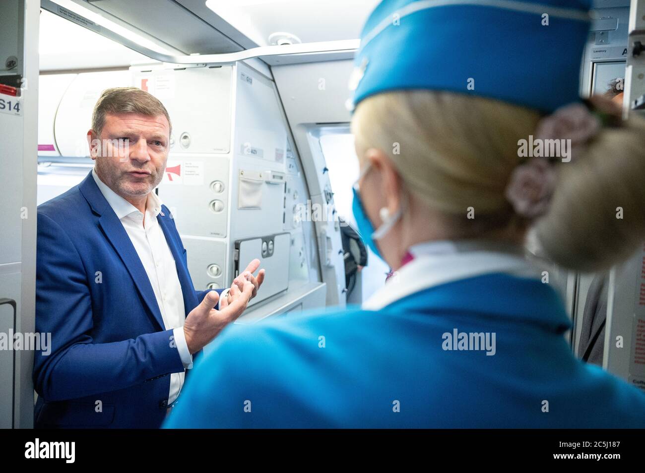 Eurowings flight attendant hi-res stock photography and images - Alamy